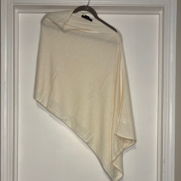 Tahari | Sweaters | Tahari Cashmere And Linen Cream Shrug Poncho | Poshmark